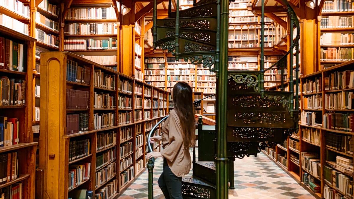 Urlaub im Kloster am Laacher See | Petit Chapeau